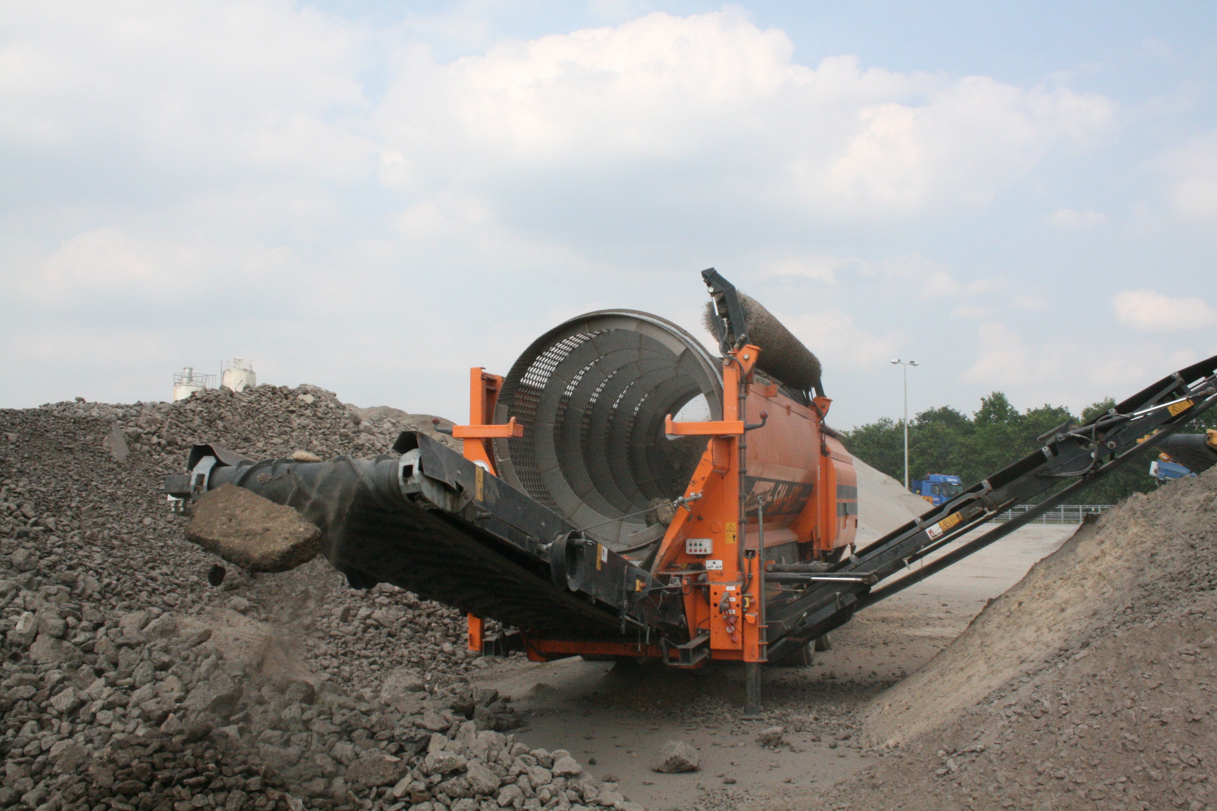 1 of the 6 questions for the design of the optimal conveyor belt